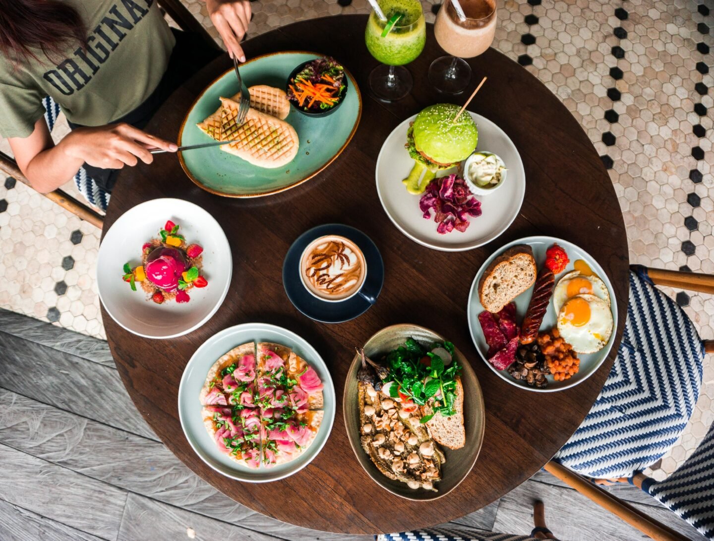 Best Breakfast Brunch Lunch Dinner restaurant Seminyak Bali